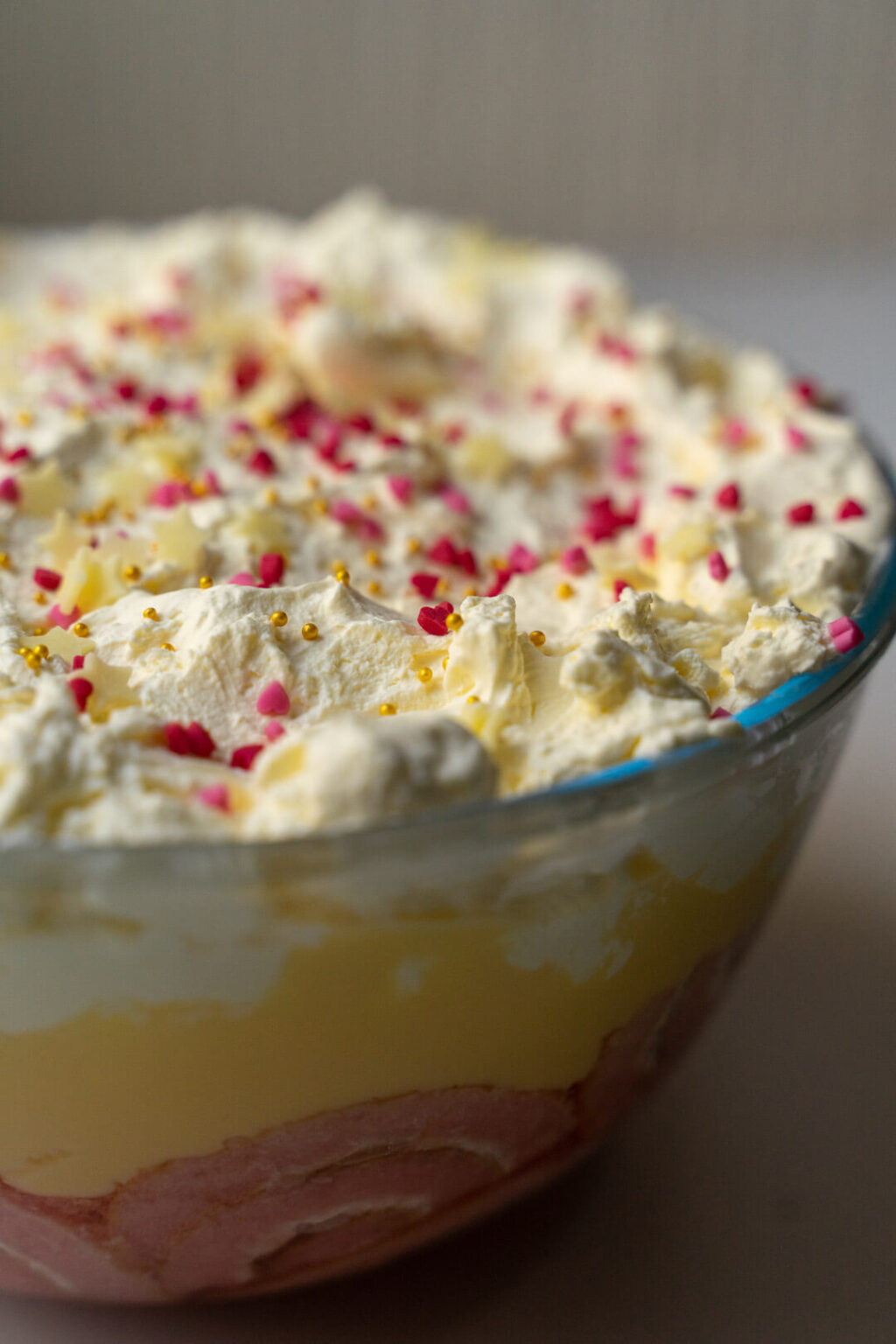 Easy Classic Trifle Recipe | Easy Trifle Recipe UK