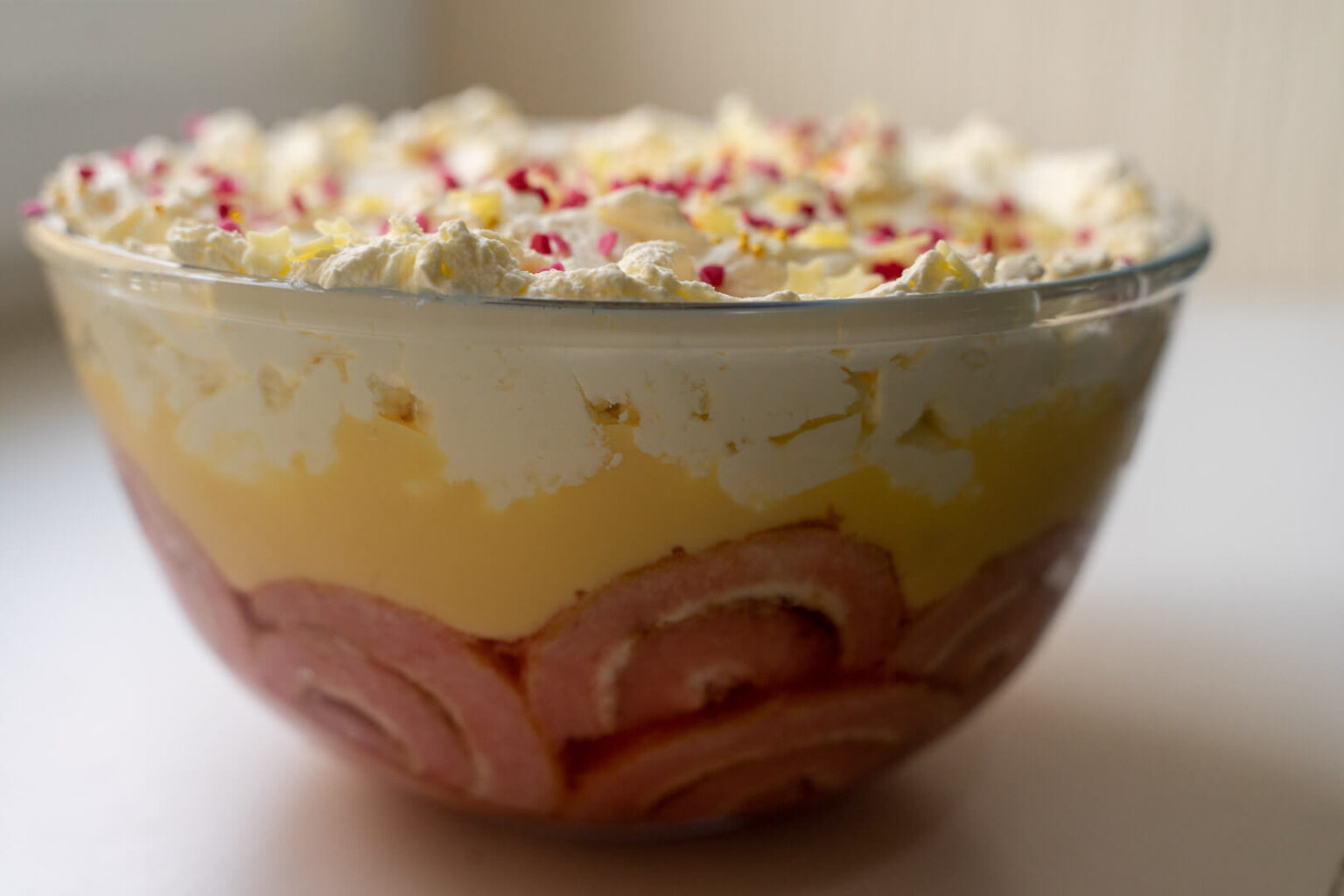 Easy Classic Trifle Recipe | Easy Trifle Recipe UK